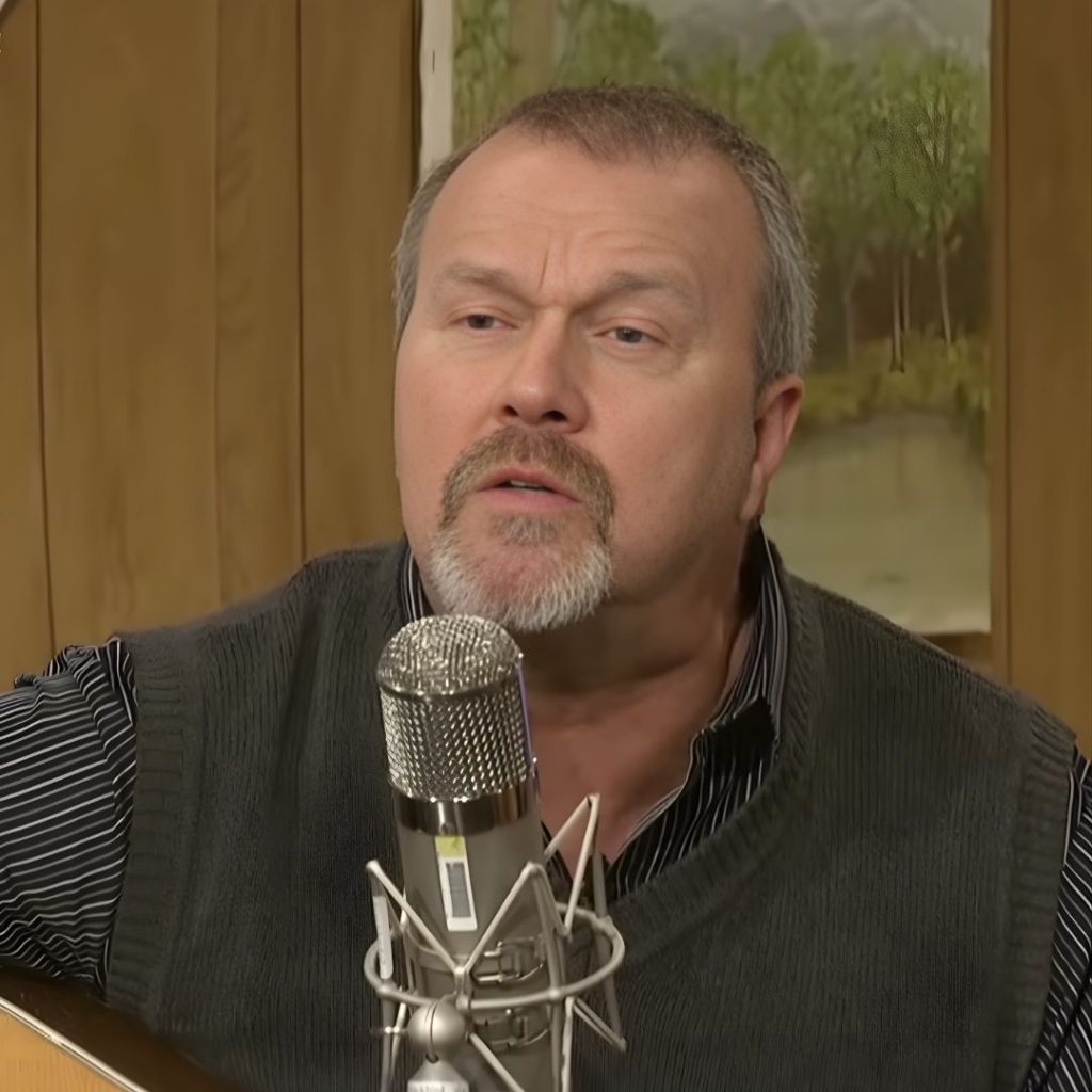 50 YEARS AFTER “EL PASO”… A SON STILL STANDS THERE KEEPING HIS FATHER ALIVE.When Ronny Robbins ...